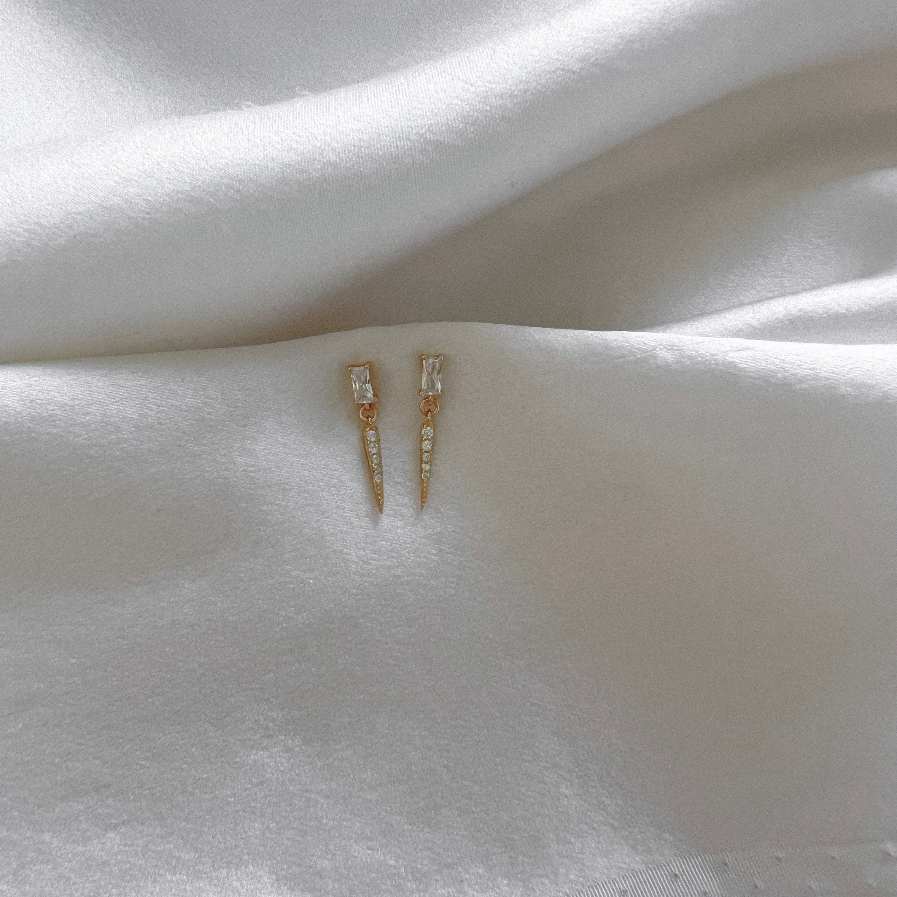 Elsa Earrings – LE sensor